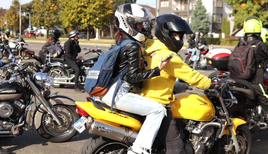 Paradă moto spectaculoasă pe străzile Piteștiului